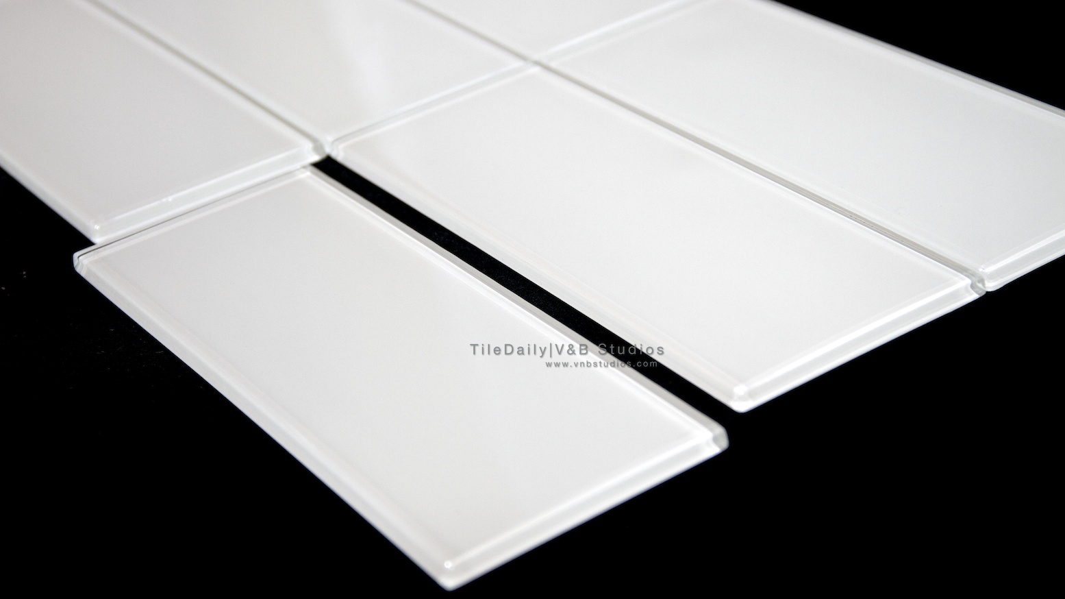 White Bar Glass Tile – tiledaily