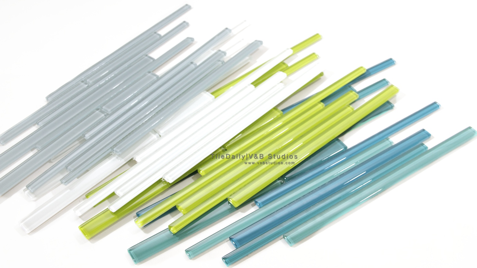 Linear Random Brick Glass Mosaic, 4 colors – tiledaily