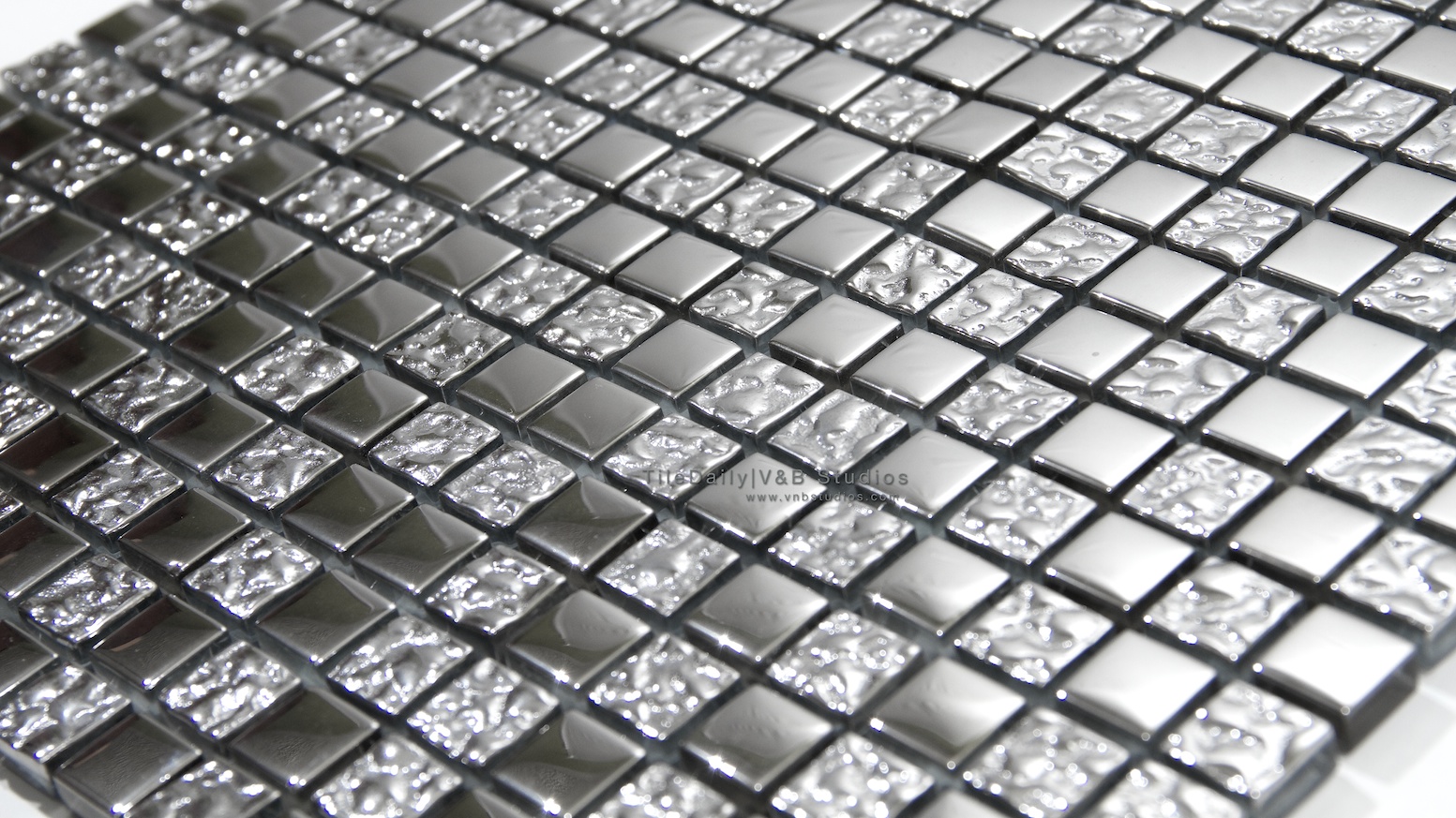 Small Square Silver Glass Mosaic – tiledaily