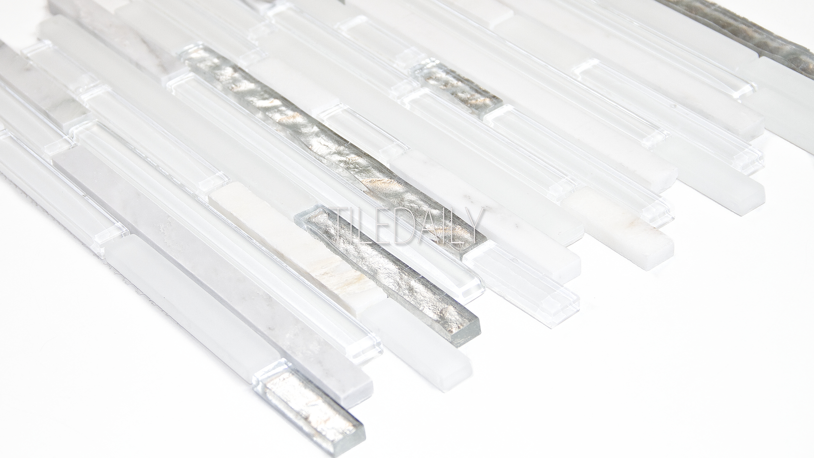 Silver Mix Glass and Stone Mosaic, White – tiledaily